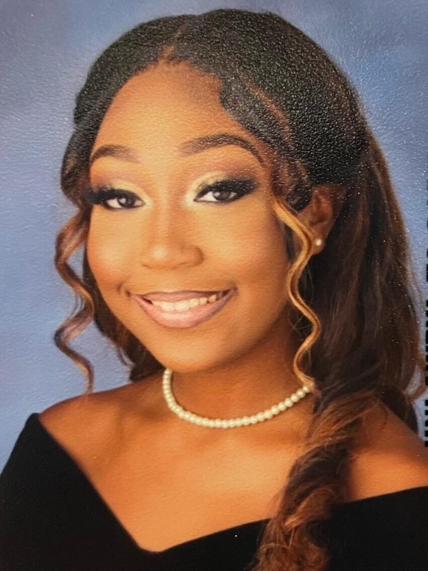 Makayla Davis's Instagram, Twitter & Facebook on IDCrawl